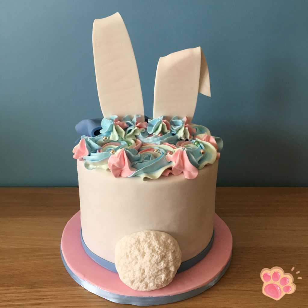 Gâteau de Pâques en forme de tête de lapin - La pâte d'Amanda